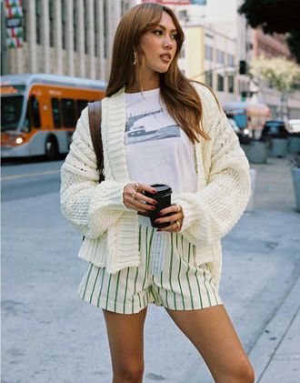 Princess Polly Abner Strickjacke mit Zopfmuster, Oversize und Ballon&auml;rmeln in Cremewei&szlig;