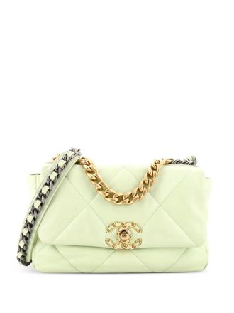 Chanel sac &agrave; bandouli&egrave;re matelass&eacute; 19 Flap Bag m&eacute;dium - Vert