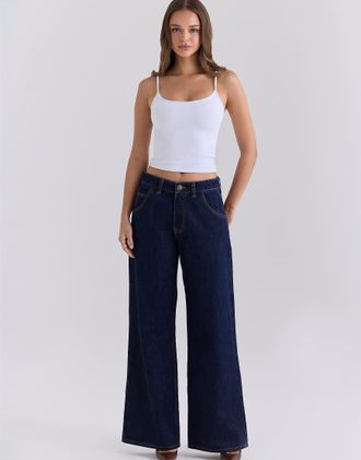 House of CB Boyfriend-Jeans mit niedriger Leibh&ouml;he und weitem Schnitt in dunkler Waschung-Blau