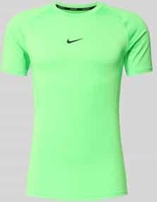 Nike T-Shirt mit Logo-Print und Rundhalsausschnitt