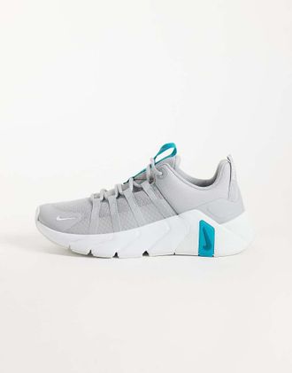 Nike Free Metcon 7 Sneaker in Grau