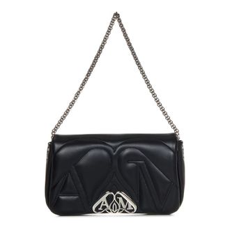 Alexander McQueen Gepolsterte Schultertasche mit gestepptem Seal-Logo Schwarz - - Bags - Damen - Schwarzk - ONE SIZE