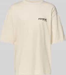 Review T-Shirt mit Label-Print