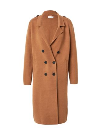 Molly Bracken Mantel