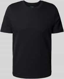 Mc Neal T-Shirt mit geripptem Rundhalsausschnitt