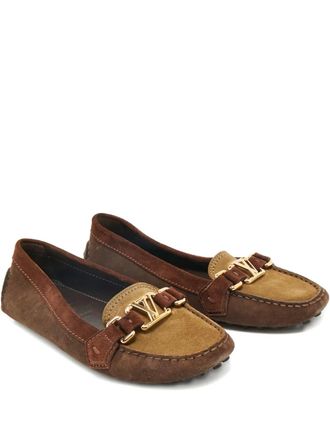 Louis Vuitton mocassins en daim &agrave; boucles - Marron