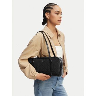 Calvin Klein Handtasche Calvin Klein Quilted Nylon 2X Strap Camerabag LV04F3651G Schwarz