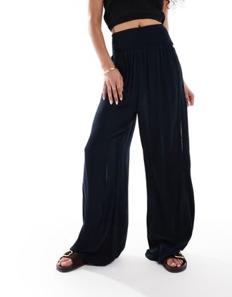 Superdry Beach - Hose in Eclipse-Marineblau