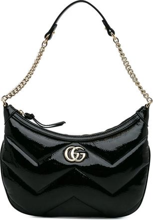 Gucci Hobo Bags - GG Marmont Matelasse Patent Shoulder Bag - Gr. unisize - in Schwarz - für Damen