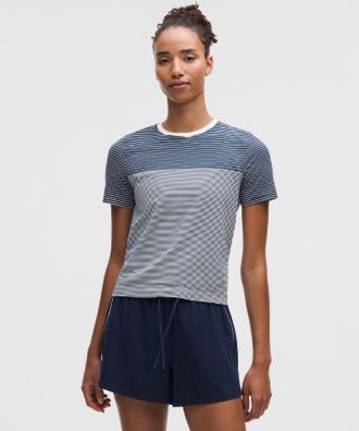 lululemon Nahtloses Crop-T-Shirt im Classic Fit mit Matrosenstreifen für Frauen - Größe 2XS in Club Blue/White