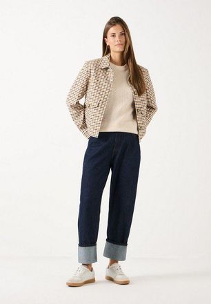 More & More Anorak
