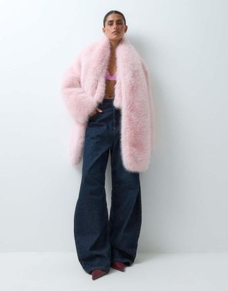 Aria Cove Oversize-Cropped-Jacke aus Kunstpelz mit abnehmbarem Schal in Pink-Rosa