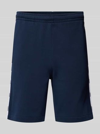 Lacoste Regular Fit Sweatshorts mit Galonstreifen