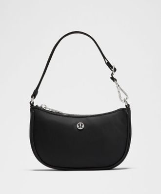 lululemon City Essentials Minischultertasche 1 L - Gr&ouml;&szlig;e 1 l in Black/Silver
