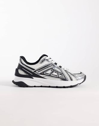 Asos Laufsneaker in Wei&szlig; und Silber