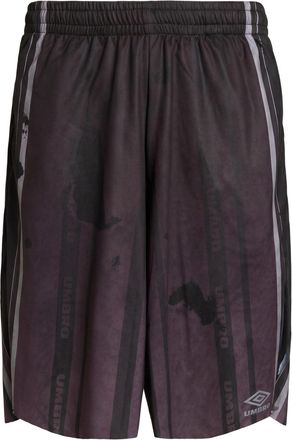 Umbro HOSEN & R&Ouml;CKE - Shorts & Bermudashorts auf YOOX.COM