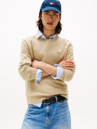 Tommy Jeans Rundhalspullover TJM SLIM ESSENTIAL LIGHT SWEATER mit Flag-Patch