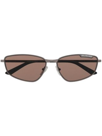 Balenciaga lunettes de soleil &agrave; logo grav&eacute; - Argent