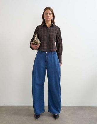 Topshop jean cocon &agrave; plis sur le c&ocirc;t&eacute; bleu profond