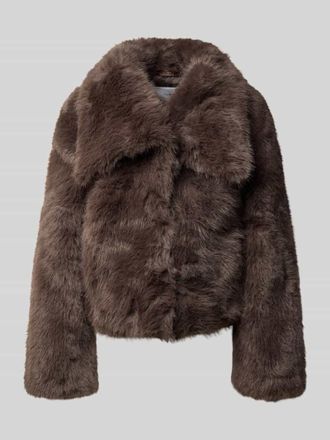 Comma Jacke aus Kunstfell mit Umlegekragen