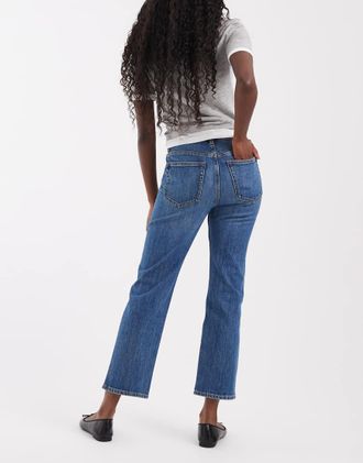 Arket Jade Stretch Slim-Leg-Jeans in mittlerer Waschung Blau-Marineblau