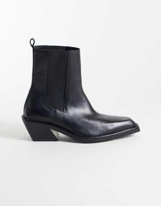 Asos Russo Western-Stiefeletten aus Leder in Schwarz
