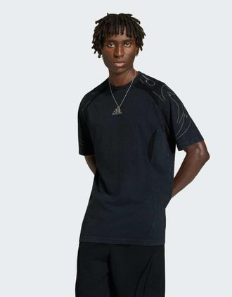 adidas Originals Adilenium Season 4 Teamgeist - T-shirt &agrave; imprim&eacute; graphique - Noir