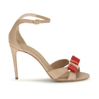 Ferragamo Vara Sandalen mit Schleife - - Shoes - Damen - Beige - 37 1/2 EU