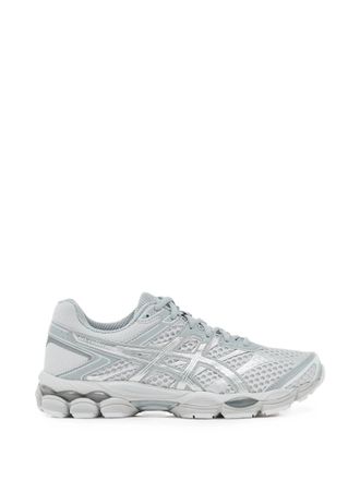 Asics Autre, dune &eacute;paisseur de