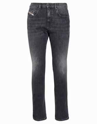 Diesel HOSEN & R&Ouml;CKE - Jeanshosen auf YOOX.COM