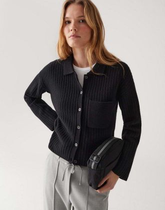 OPUS Strickjacke DINKINE aus nachhaltigem Baumwollmix Rippstruktur, Umlegekragen, aufgesetzte Brusttasche