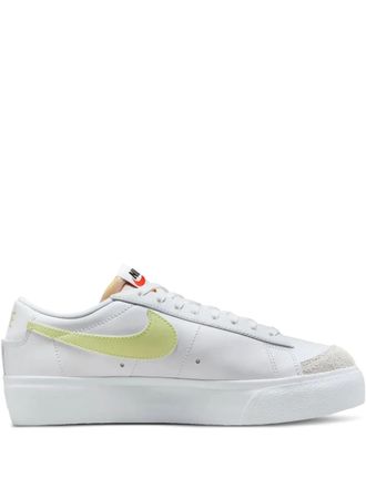 Nike baskets Blazer Low Platform White Life Lime - Blanc