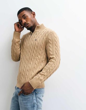 Polo Ralph Lauren Sweatshirt aus Baumwolle mit Zopfmuster, Viertelrei&szlig;verschluss und Icon-Logo in Beige-Neutral