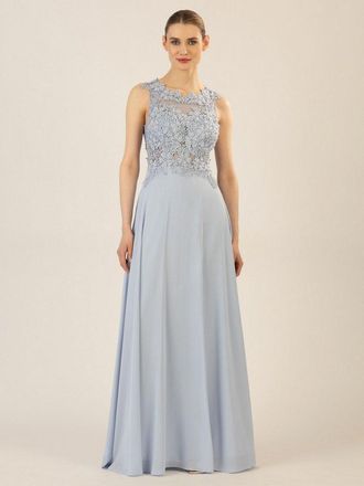 Apart Abendkleid im Materialmix aus bestickter Spitze und Chiffon