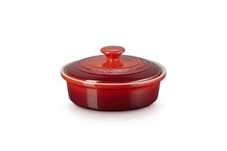 LE CREUSET Le Creuset Cuiseur &agrave; Camembert en C&eacute;ramique, Avec Couvercle, Cerise, 71019580600000