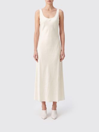 R&oacute;he Robe nuisette midi en satin avec encolure en U et &eacute;paules d&eacute;nud&eacute;es