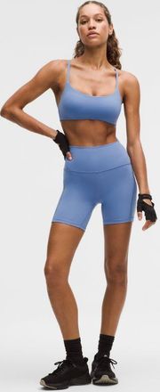 lululemon Short Wunder Train taille haute avec poches pour Femmes - 15 cm - Bleu - Taille 10