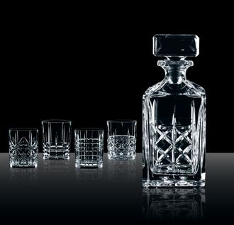 Nachtmann 5-teiliges Whisky Set aus 1x Karaffe 750 ml und 4x Whisky Gl&auml;ser 345 ml, Highland, 98196, Whisky Geschenkset aus Kristallglas, sp&uuml;lmaschinenfest