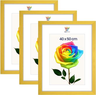 MG Design 3er Set Bilderrahmen 40 x 50 cm - Posterrahmen mit Gelb Echtholzrahmen und bruchsicherem Acrylglas, Hoch & Quer mit stabiler Wandaufh&auml;ngung