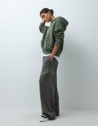 Champion Future Memories jogger oversize &agrave; bas ouverts pour femme en kaki