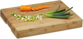 Relaxdays Planche &agrave; trancher ray&eacute; bambou planche &agrave; d&eacute;couper &eacute;paisse avec poign&eacute;e creuse HxlxP: 5,5 x 45 x 35 cm bois huil&eacute; cuisine, nature - Relaxdays