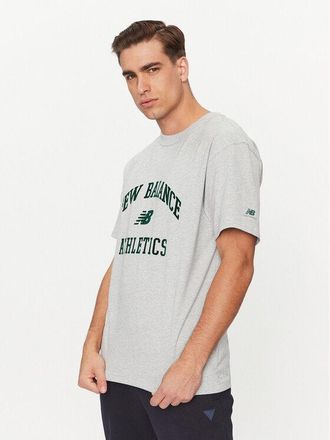 New Balance T-Shirt Athletics Varsity Graphic T-Shirt MT33551 Grau Regular Fit