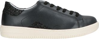 Nila & Nila SCHUHE - Sneakers auf YOOX.COM