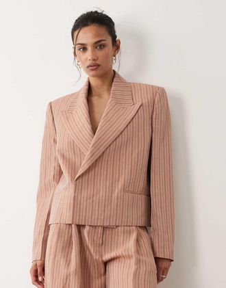 Mango Selection - Blazer densemble court en lin m&eacute;lang&eacute; &agrave; bretelles fines et rayures - Rose