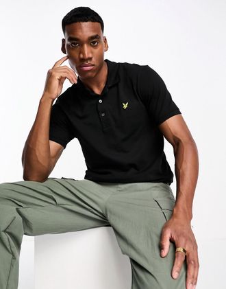 Lyle & Scott Polohemd aus Pikee in Schwarz mit Markenlogo