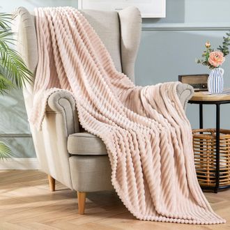 Miulee Kuscheldecke Fleecedecke Flanell Decke Einfarbig Wohndecken Couchdecke Flauschig &Uuml;berwurf Mikrofaser Tagesdecke Sofadecke Blanket F&uuml;r Bett Sofa Schlaf