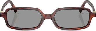 Miu Miu Eyewear lunettes de soleil &agrave; monture rectangulaire et logo - Marron