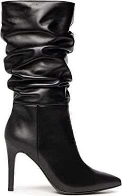 Nero Giardini Bottine femme NeroGiardini I205542DE en cuir noir modèle décontracté. Une chaussure confortable adaptée pour toutes les occasions. Automne-hiver 2022,