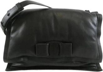 Ferragamo Sac port&eacute; &eacute;paule Viva Bow en cuir pr&eacute;-appr&eacute;ci&eacute; - Femme - Pre-owned - Noir - Taille: ONE Size