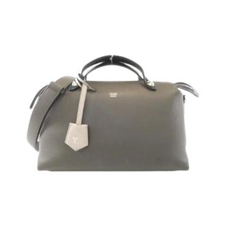 Fendi Pre-owned Sac port&eacute; &eacute;paule By The Way moyen en cuir de veau - Femme - Pre-owned - Gris - Taille: ONE Size